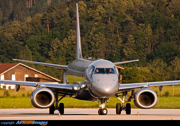 Embraer ERJ-190LR Niki OE-IHD - AirTeamImages.com