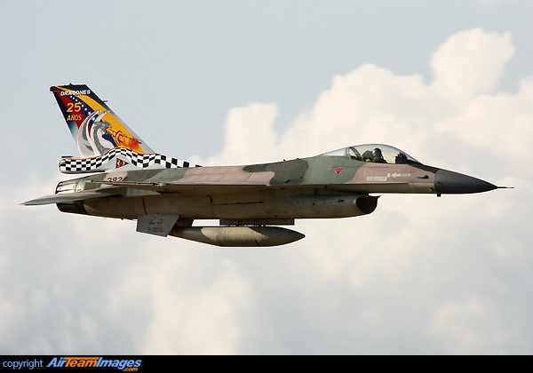 General Dynamics F-16 Falcon Venezuela - Air Force 8924 - AirTeamImages.com