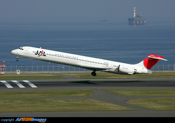McDonnell Douglas MD-90 JAL - Japan Airlines JA001D - AirTeamImages.com