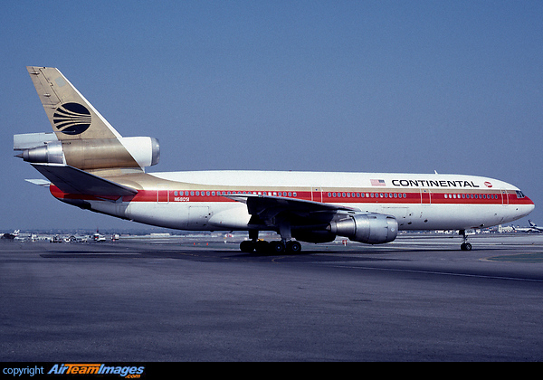 McDonnell Douglas DC-10-30 Continental Airlines N68051 - AirTeamImages.com
