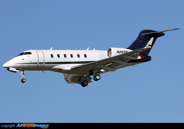 Bombardier Challenger 300 Private N265K - AirTeamImages.com