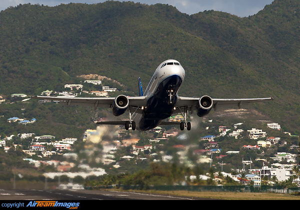 Airbus A320-232 JetBlue Airways N585JB - AirTeamImages.com