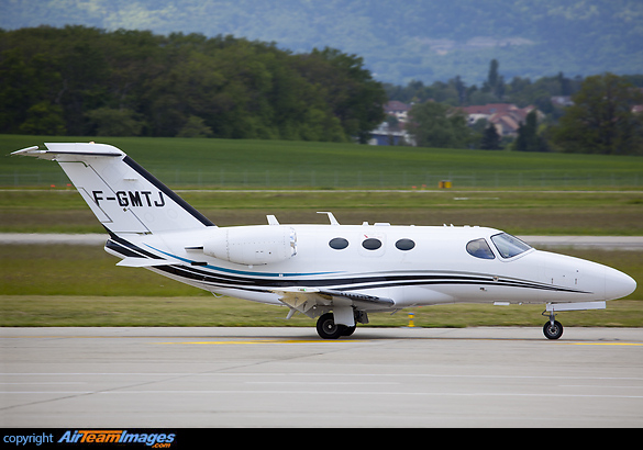 Cessna 510 Citation Mustang Private F-GMTJ - AirTeamImages.com