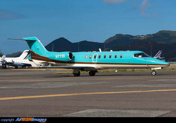 Bombardier Learjet 45 Private N711R - AirTeamImages.com