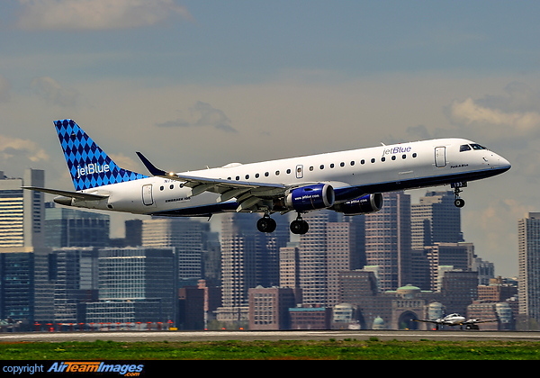Embraer ERJ-190AR JetBlue Airways N193JB - AirTeamImages.com