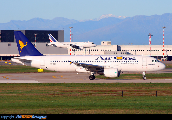 Airbus A320-216 Air France EI-DSV - AirTeamImages.com