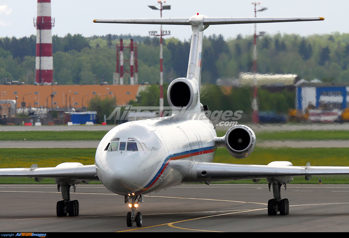 Tupolev Tu-154B-2 Russia - Russian Air Force RA-85554 - AirTeamImages.com