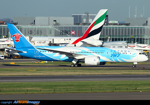 Boeing 787-8 Dreamliner China Southern Airlines B-2736 - AirTeamImages.com