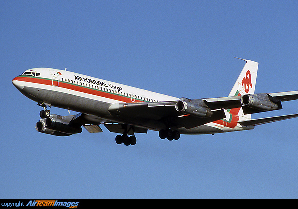 Boeing 707-373C TAP Air Portugal CS-TBJ - AirTeamImages.com