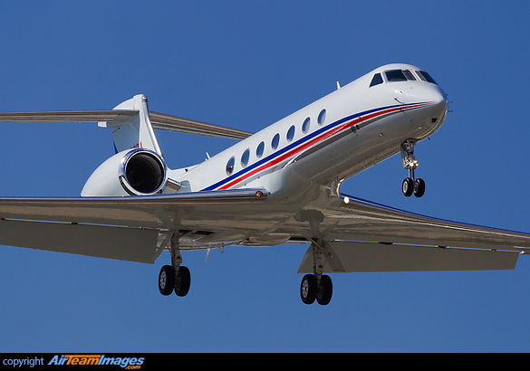 Gulfstream G550 Exxon Mobil Corp N200A - AirTeamImages.com