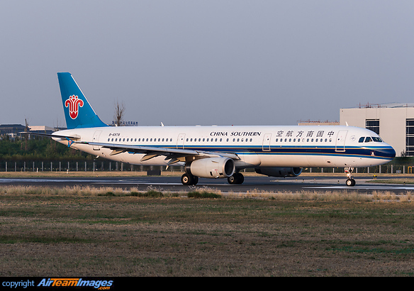 Airbus A321-231 China Southern Airlines B-6978 - AirTeamImages.com