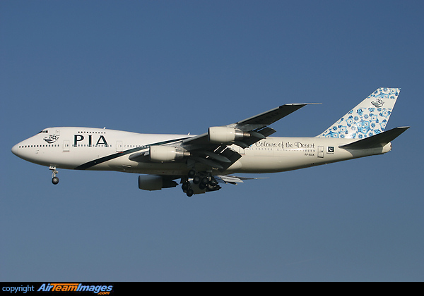 Boeing 747-240B PIA - Pakistan International Airlines AP-BAK ...