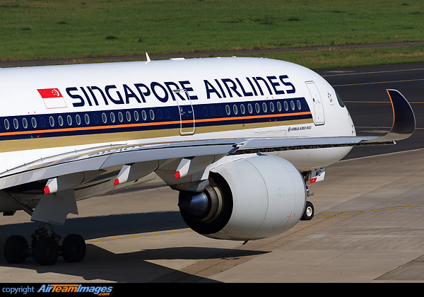 Airbus A350-941 Singapore Airlines 9V-SMC - AirTeamImages.com
