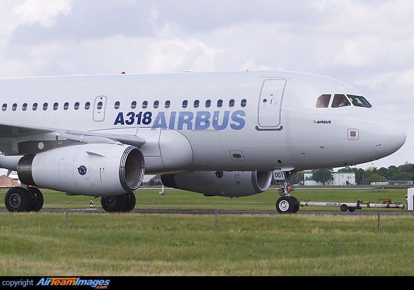 Airbus A318 Airbus Industrie F-WWIA - AirTeamImages.com