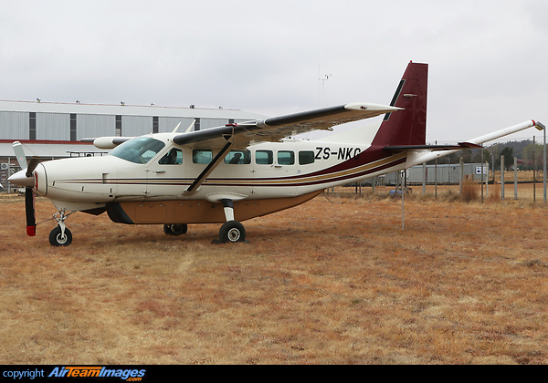 Cessna 208 Caravan Private ZS-NKG - AirTeamImages.com