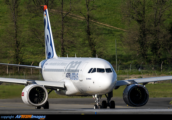 Airbus A319-171N Airbus Industrie D-AVWA - AirTeamImages.com