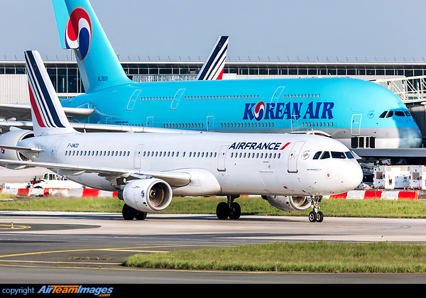 Airbus A321-111 Air France F-GMZD - AirTeamImages.com