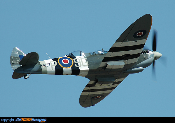 Supermarine 509 Spitfire T9 Canada - Royal Canadian Air Force G-BMSB ...