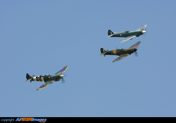 Supermarine 509 Spitfire T9 Canada - Royal Canadian Air Force G-BMSB ...