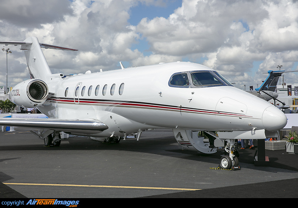 Cessna 700 Citation Longitude Cessna Aircraft Company N702GL ...