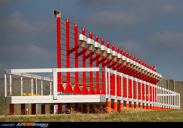 ILS Localizer Array - AirTeamImages.com