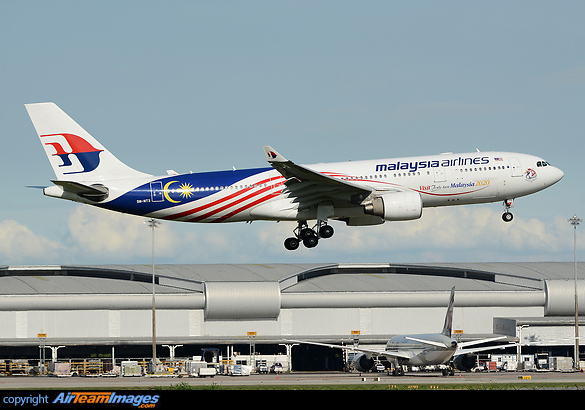 Airbus A330-223 Malaysia Airlines 9M-MTX - AirTeamImages.com