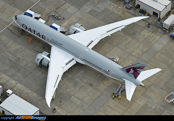 Boeing 787-9 Dreamliner Qatar Airways A7-BHB - AirTeamImages.com