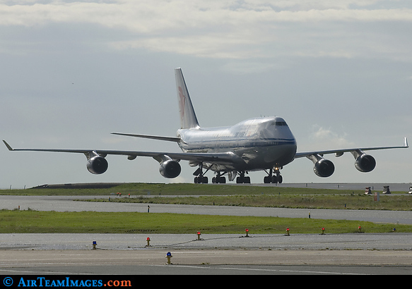 Boeing 747-4J6M Air China B-2460 - AirTeamImages.com