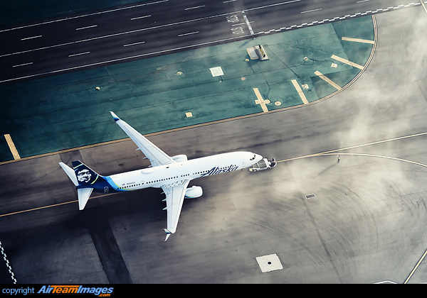 Boeing 737-990/ER Alaska Airlines N494AS - AirTeamImages.com