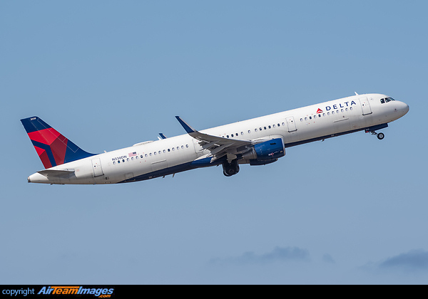 Airbus A321-111 Delta Air Lines N338DN - AirTeamImages.com