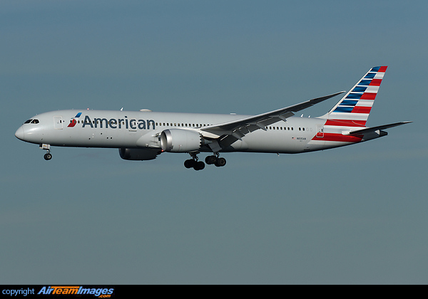 Boeing 787-9 Dreamliner American Airlines N835AN - AirTeamImages.com