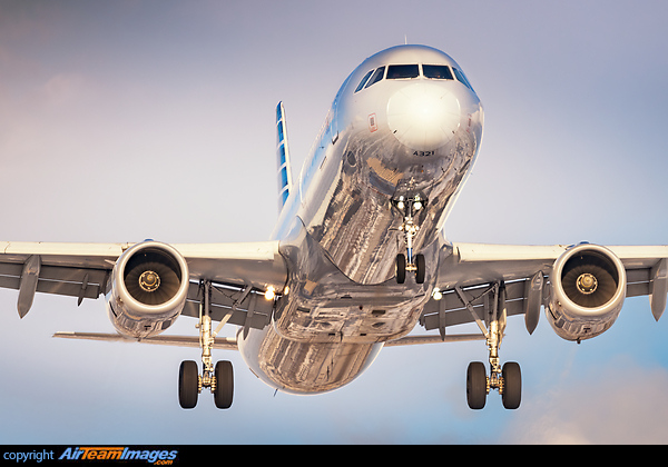 Airbus A321-231 American Airlines N136AN - AirTeamImages.com