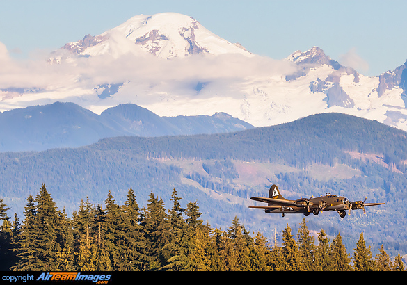 Boeing B-17G Flying Fortress USA - US Army Air Forces N3701G ...