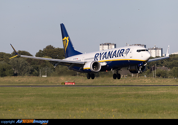 Boeing 737-8-200 MAX Ryanair Sun SP-RZN - AirTeamImages.com