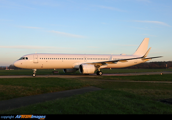Airbus A321-251NX Titan Airways G-POWT - AirTeamImages.com