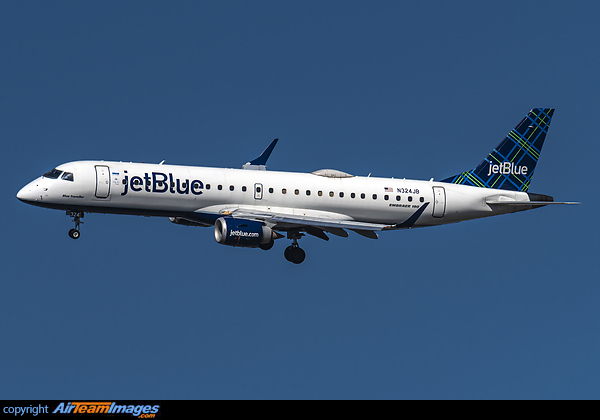 Embraer ERJ-190AR JetBlue Airways N324JB - AirTeamImages.com