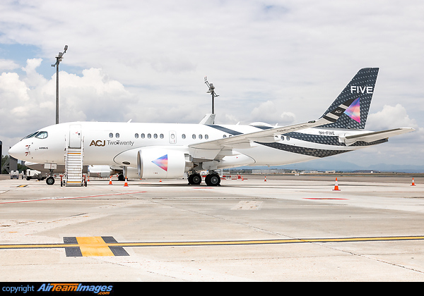 Airbus ACJ TwoTwenty Comlux Aviation 9H-FIVE - AirTeamImages.com