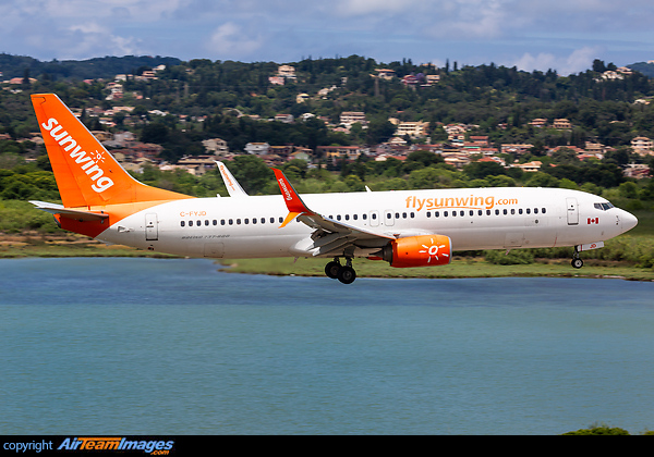 Boeing 737-8Q8 Sunwing Airlines C-FYJD - AirTeamImages.com