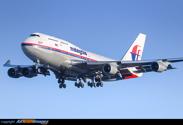 Boeing 747-4H6 Malaysia Airlines 9M-MPJ - AirTeamImages.com