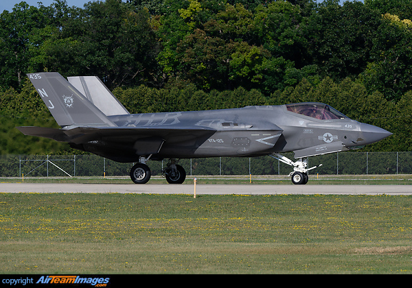 Lockheed Martin F-35 Lightning II USA - US Navy - AirTeamImages.com
