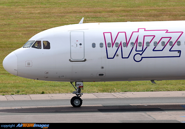 Airbus A321-271NX Wizz Air UK G-WUKP - AirTeamImages.com