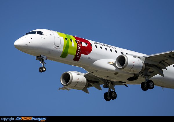 Embraer ERJ-190AR TAP Express CS-TPX - AirTeamImages.com