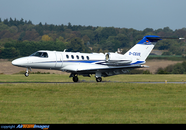 Cessna 525C CitationJet CJ4 SW Business Aviation D-CEUS - AirTeamImages.com