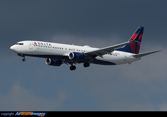 Boeing 737-932/ER Delta Air Lines N925DZ - AirTeamImages.com