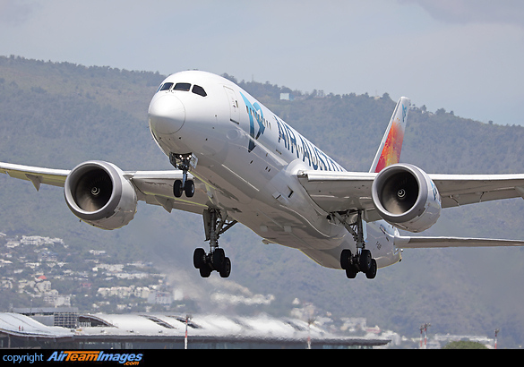 Boeing 787-8 Dreamliner Air Austral F-OLRB - AirTeamImages.com