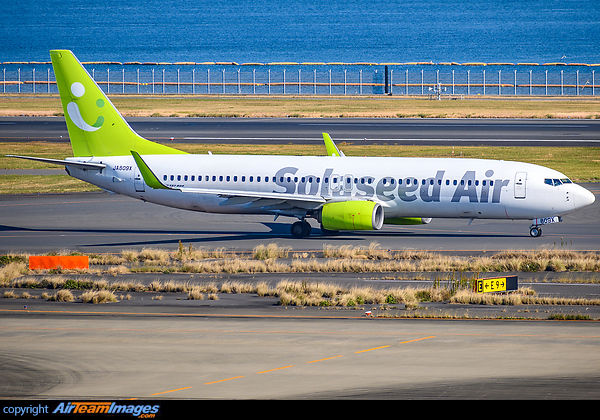 Boeing 737-86N Solaseed Air JA809X - AirTeamImages.com