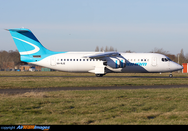 British Aerospace Avro RJ100 Cobham Aviation Services VH-NJE ...