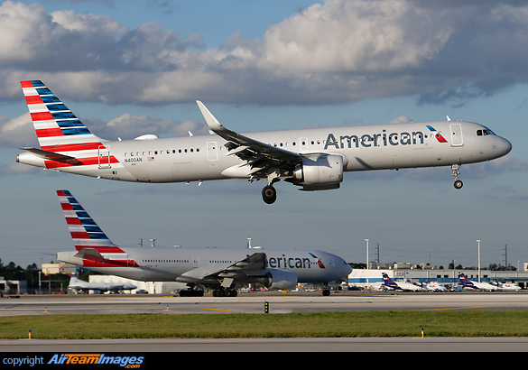Airbus A321-253NX American Airlines N400AN - AirTeamImages.com