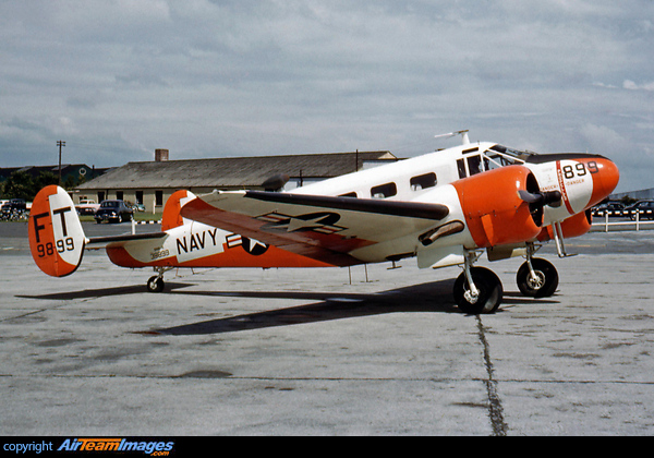 Beechcraft 18 Twin Beech USA - US Navy 39899 - AirTeamImages.com