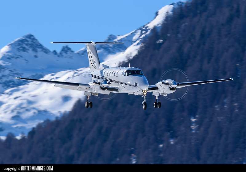 Beechcraft 200 Super King Air Private G-GHSV - AirTeamImages.com